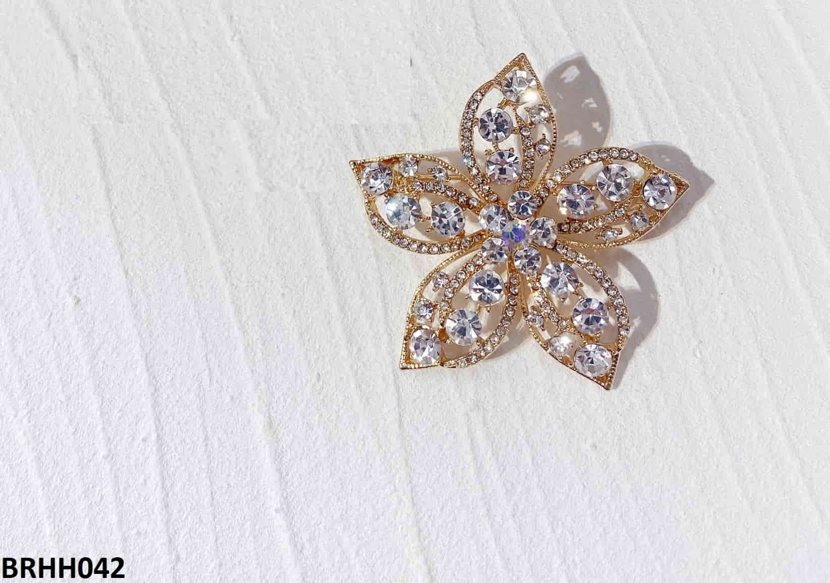 BRHH042 YMO Star Flower Broach - BRHH – TJ Wholesale