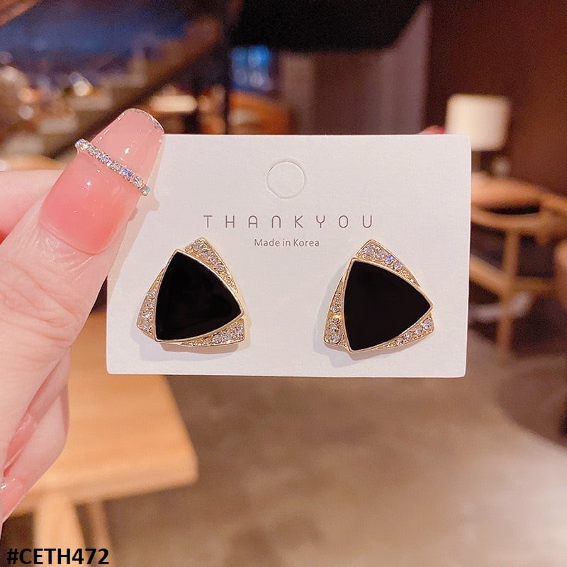 Trendy Triangle Ear Tops for a Chic Look - TJWholesale Pakistan – TJ ...